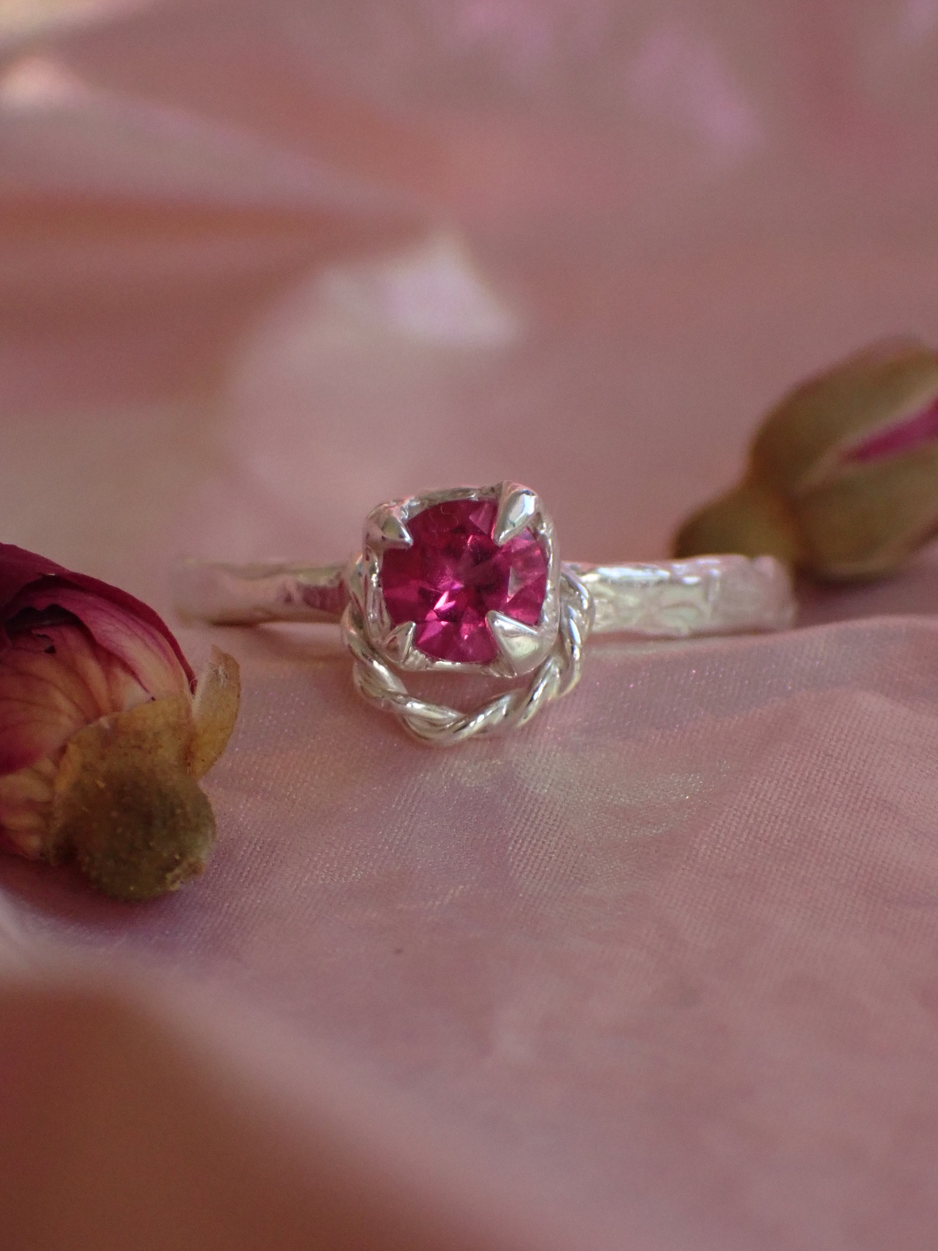 Solid Gold Fidget Rings | Spinner Jewellery for Stimming and Anxiety ...